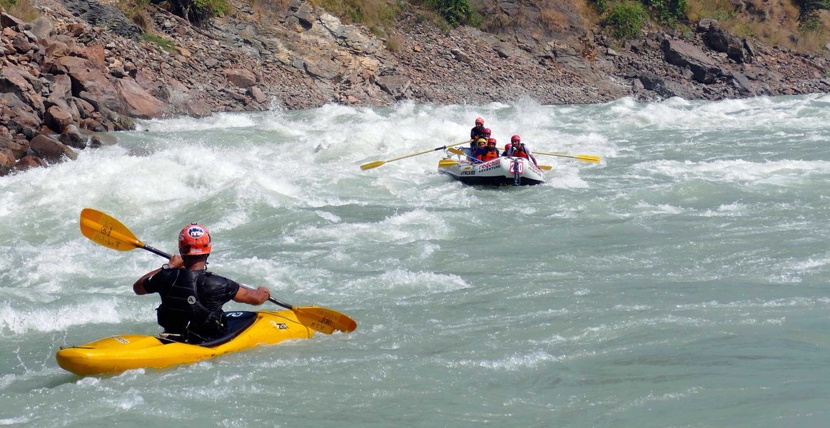 Ganga River Rafting from Marine Drive in Tapovan with Red Chilli Adventure